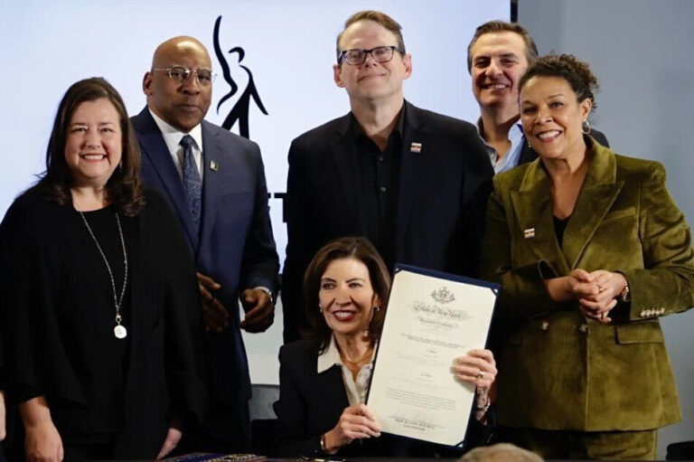 Gov. Hochul Signs Union-Backed A.I. Bills at SAG-AFTRA NY Office ...